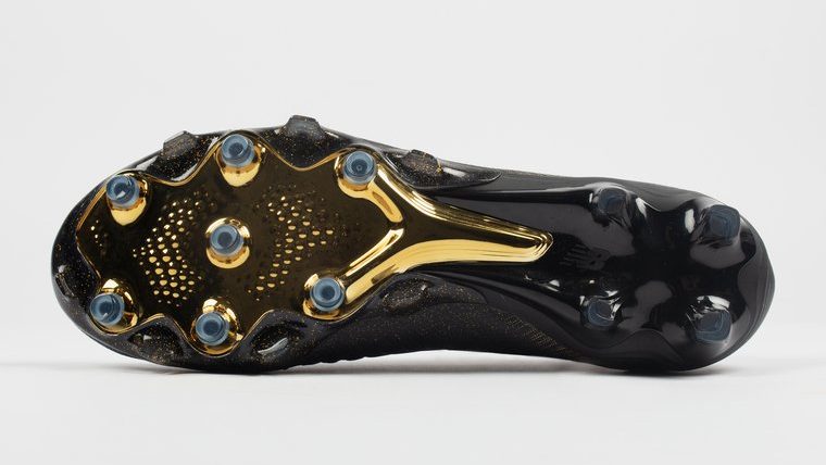 Football Boot Sole Plates Explained - On The Line